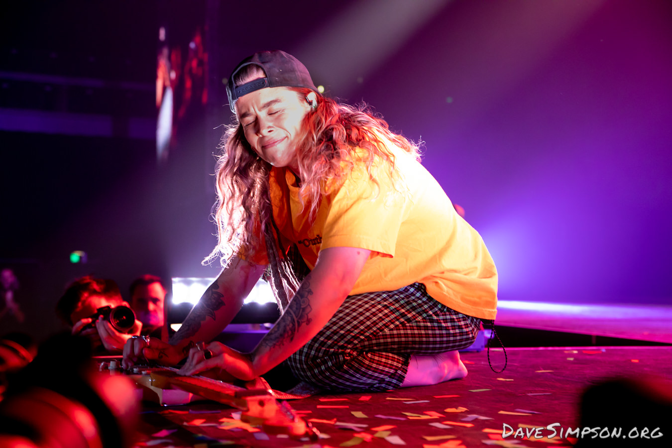 Tash Sultana – Dave Simpson Photography