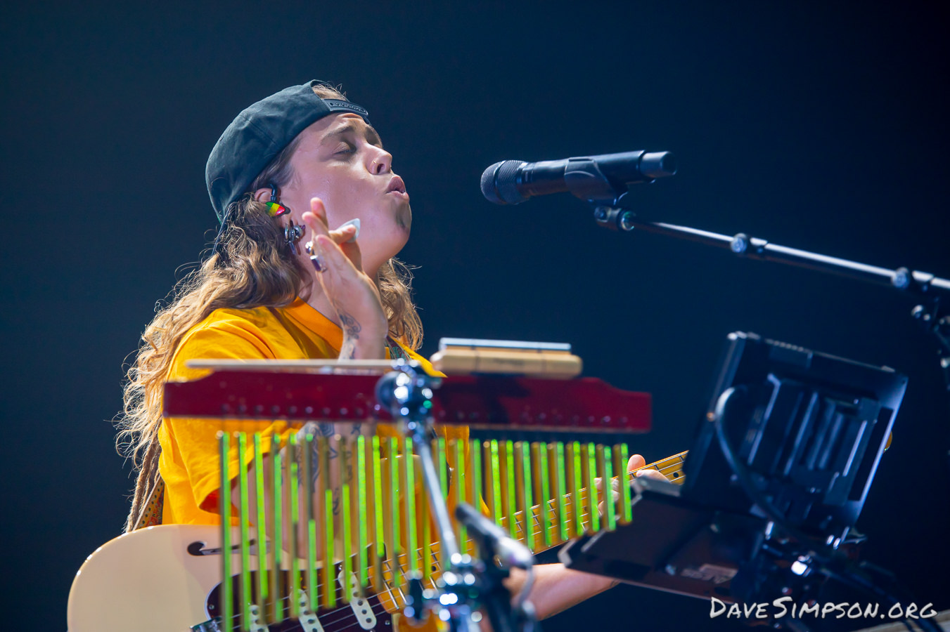 Tash Sultana – Dave Simpson Photography